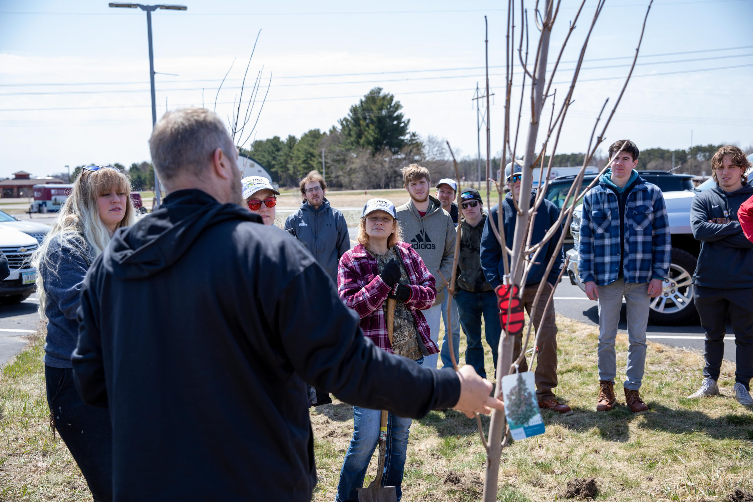 C-V-TREE-C! Students Plant Trees ⋆ 715Newsroom.com