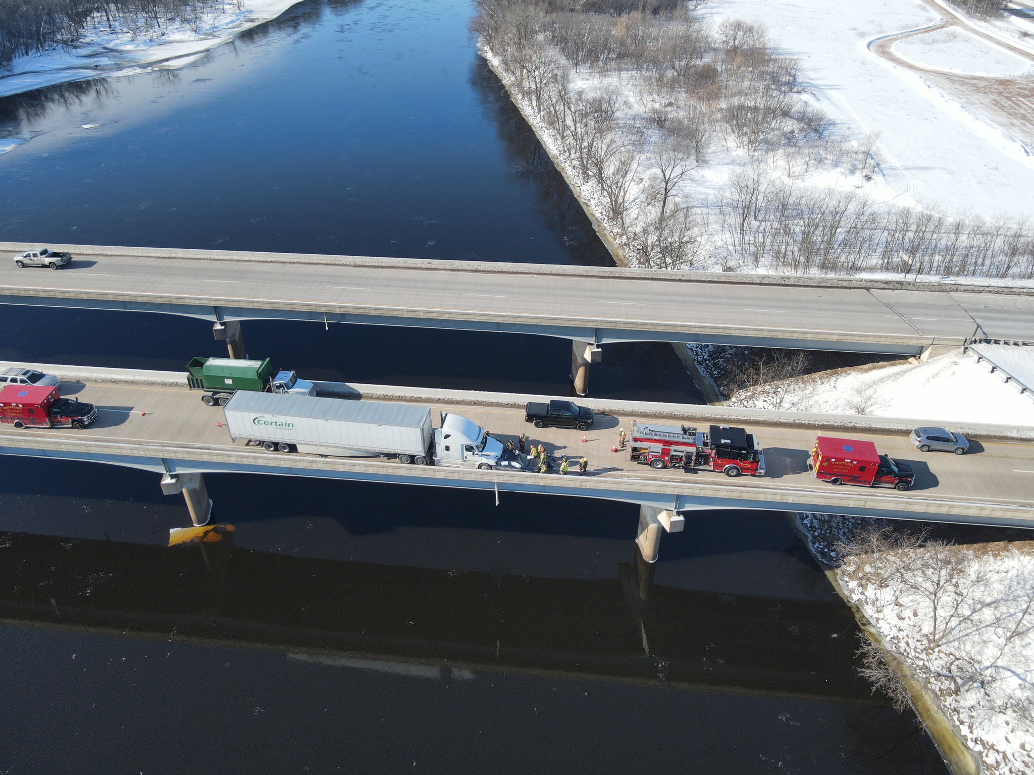 Multi-Vehicle Crash On Bridge ⋆ 715Newsroom.com